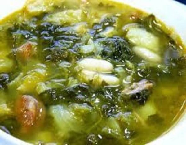 Receta de Caldo gallego
