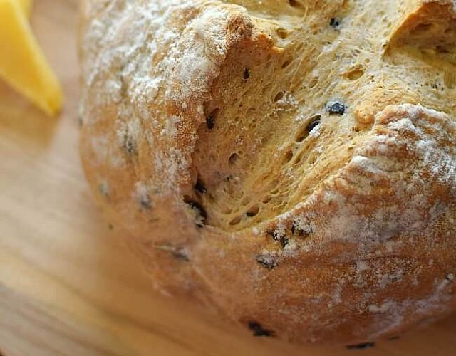 Receta de Pan con aceitunas