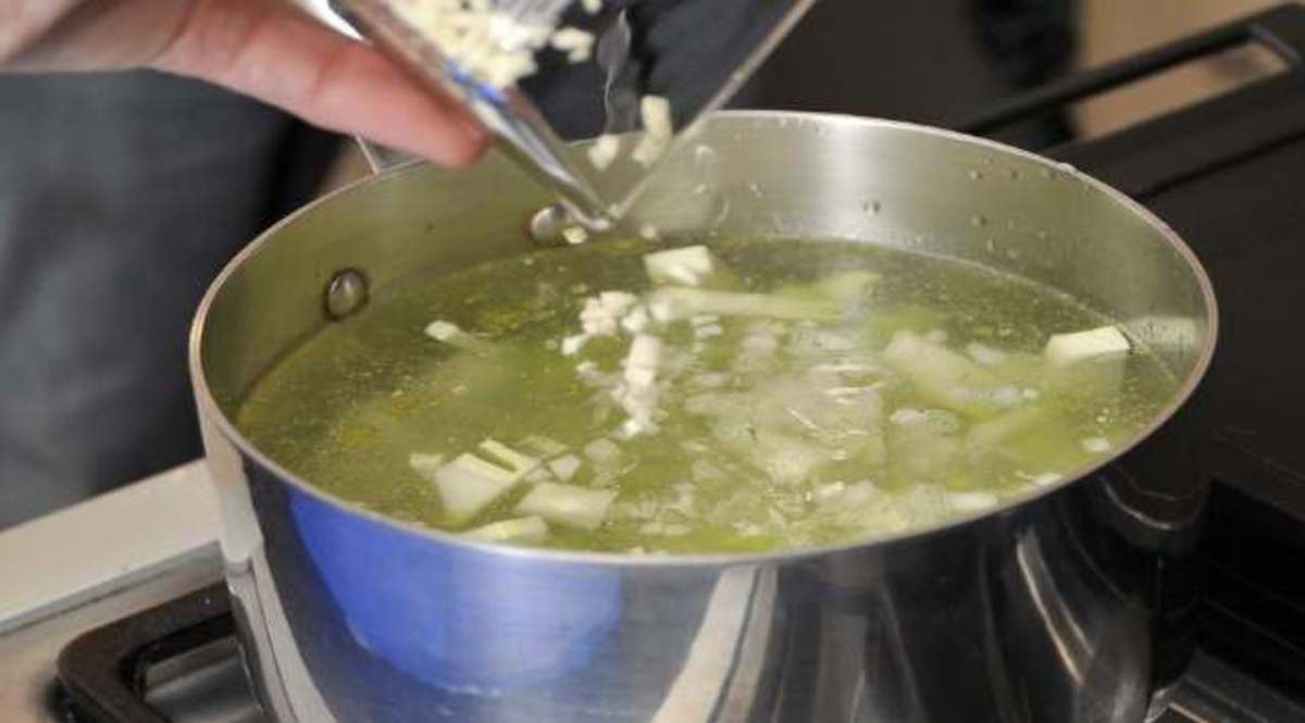 Receta de Sopa Griega de Limón (Avgolemono)