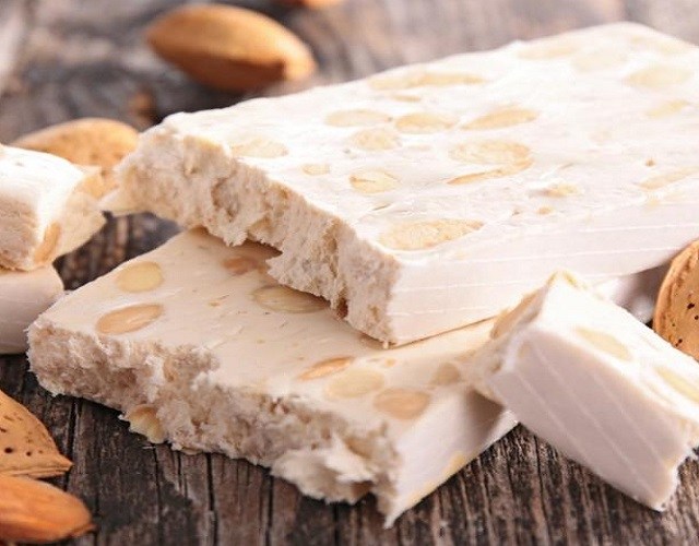 Receta de Turrón duro de almendras