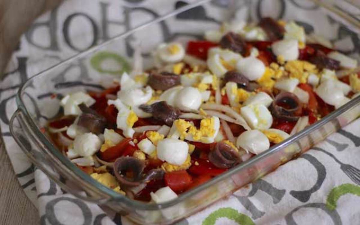 Receta de Ensalada con huevos y anchoas