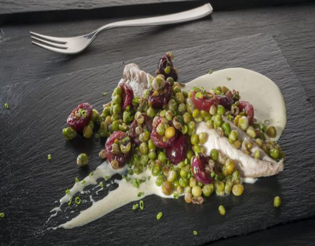 Receta de Verdel con guisantes