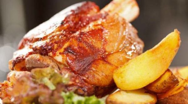 Receta de Codillo de Cerdo Asado