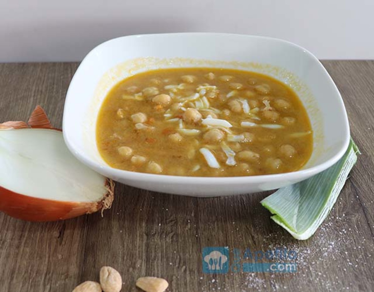 Receta de Garbanzos con salsa de almendras